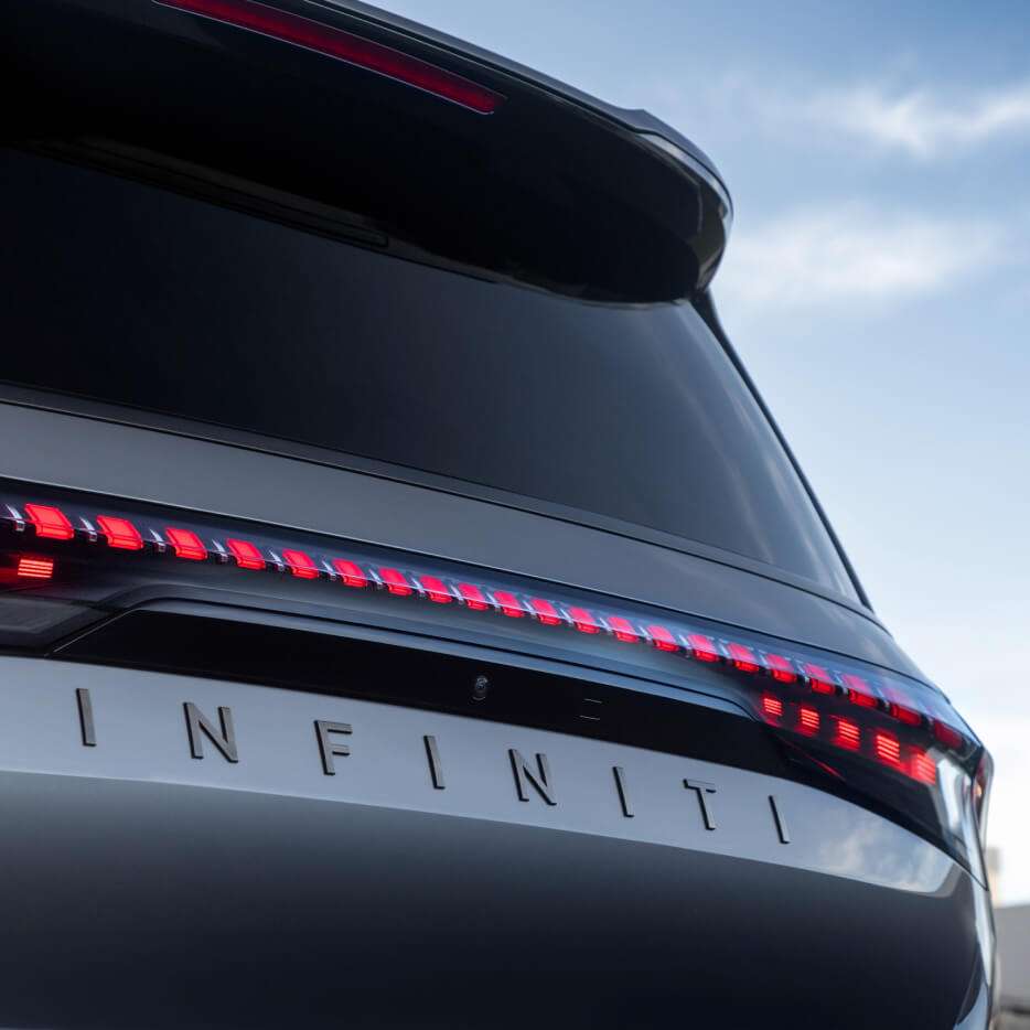 Discover the New 2025 Infiniti QX80 in the UAE - driveuae.ae