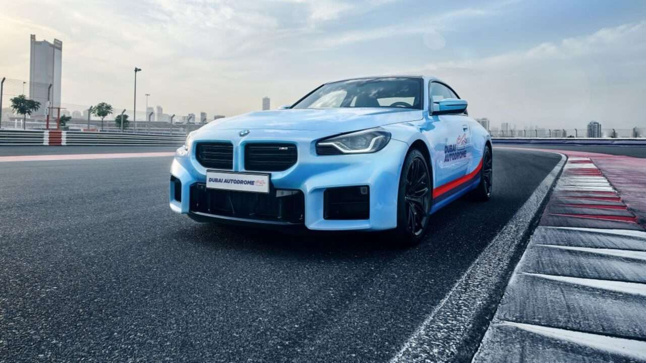 Dubai Autodrome Experiences: Pricing & Rides - driveuae.ae